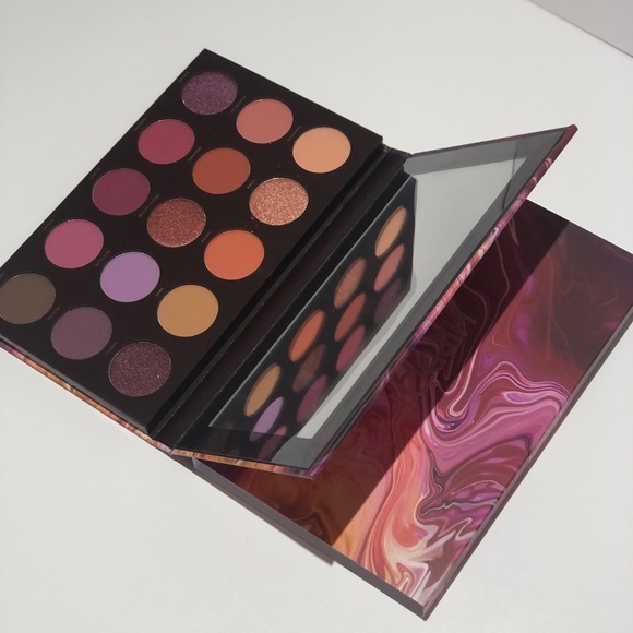 Hipdot | Makeup | Hipdot Zion Eyeshadow Palette New | Poshmark